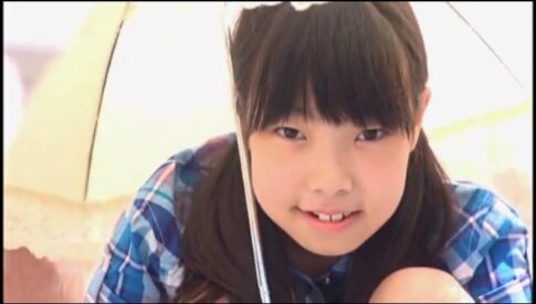 小林桃華（11）のマングリ返しやスジっ子は必見！ - ジュニアアイドルJS・JCは俺の嫁